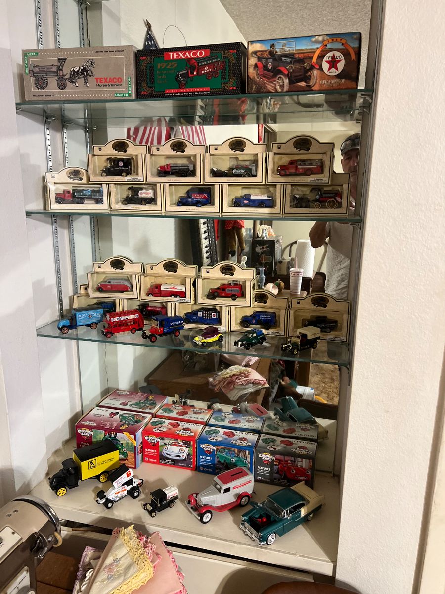 Vintage Curio Shop Adult Only Estate Sale starts on 5/15/2025