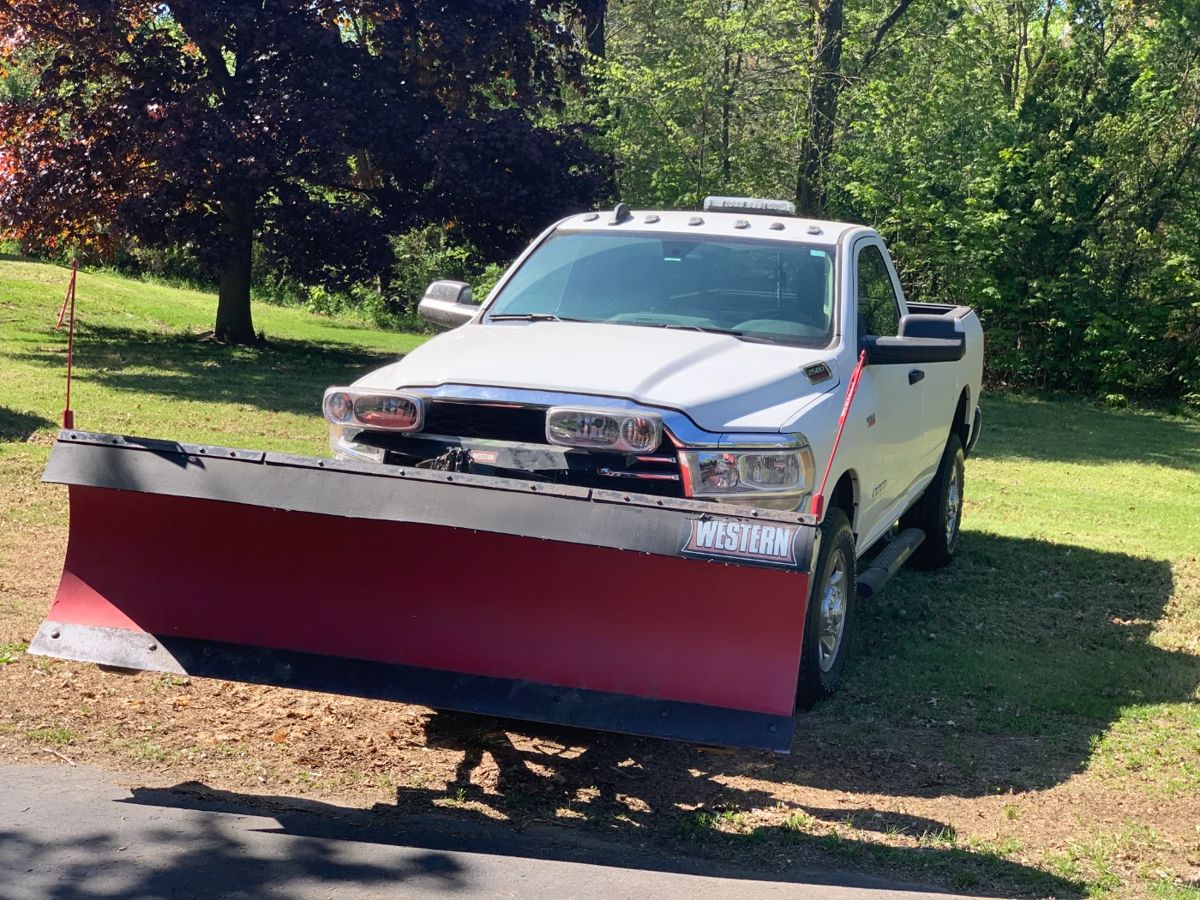 THE TOM WIBLE TRUST ESTATE AUCTION in La Porte, IN starts on 6/7/2025