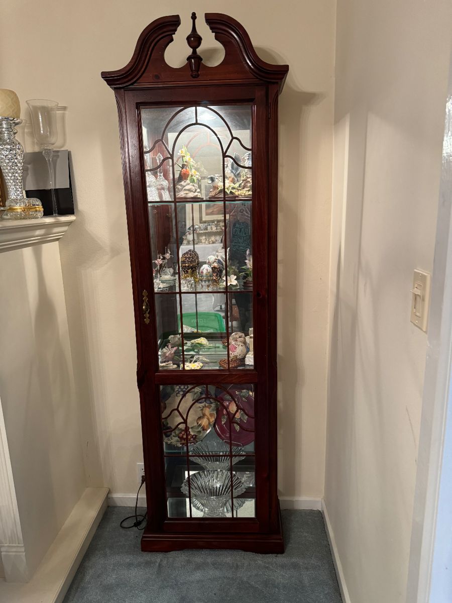 Clutter Queen Estate sales in Texarkana, AR starts on 5/15/2025