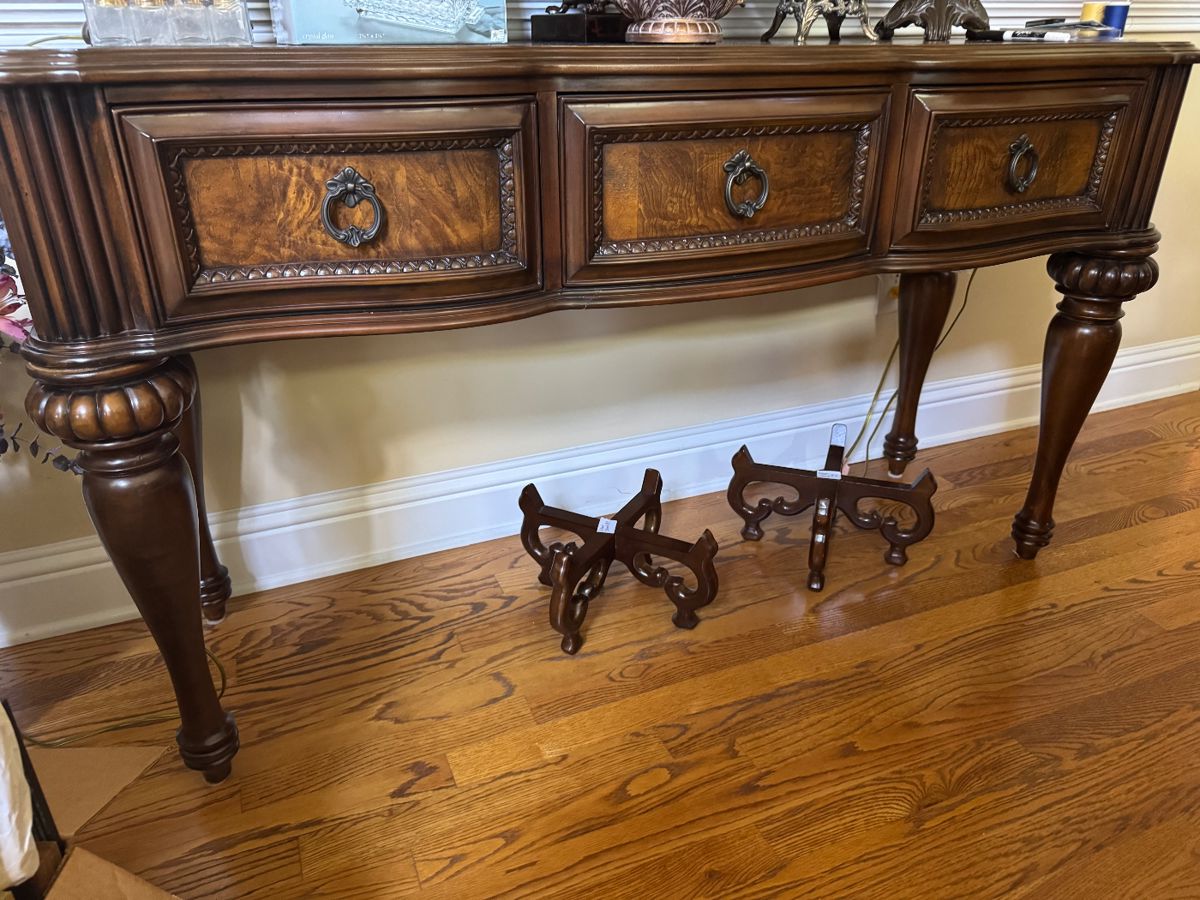 75% OFF SAT! PREMIER ROSWELL ESTATE SALE(GARRISON... starts on 6/13/2025