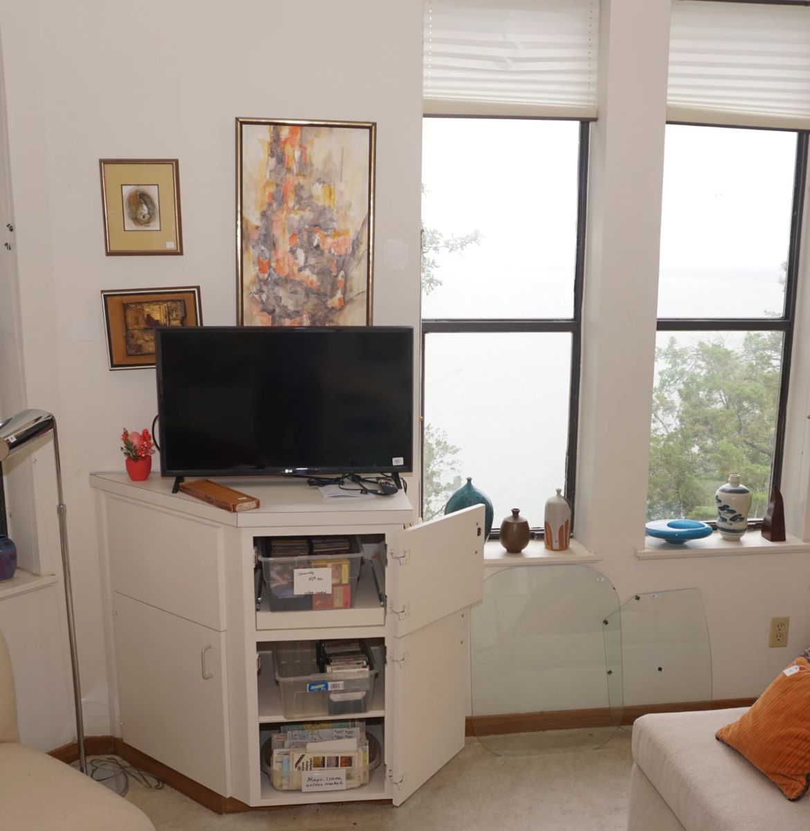 Estate Sale of Roger E. Kirk and Jane Abbott Kirk starts on 5/22/2025