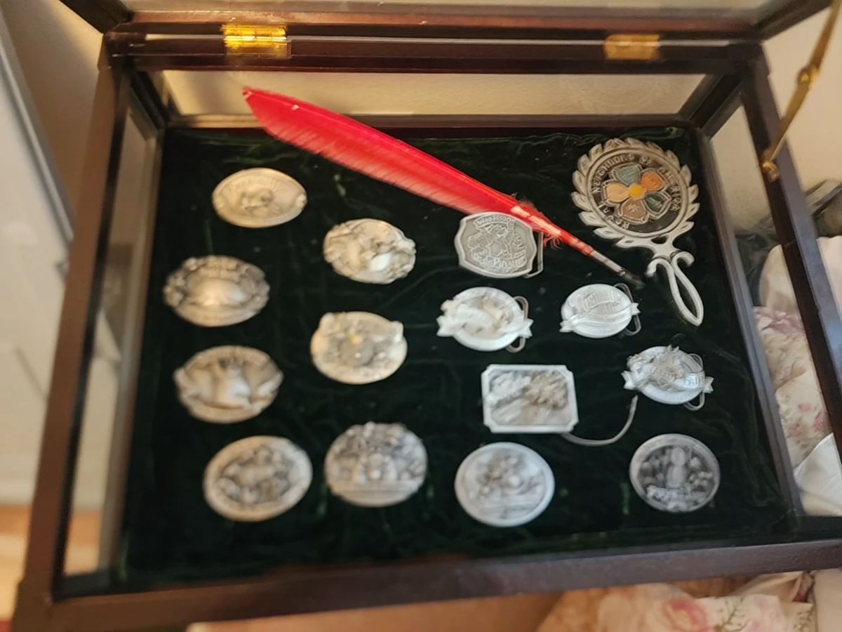 Antique & Vintage Collectibles & more! starts on 5/30/2025