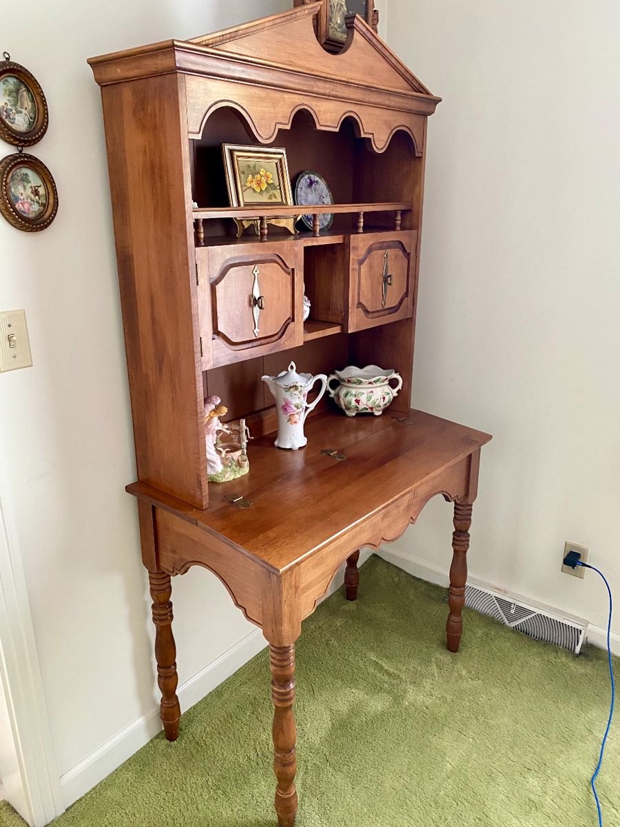 HALF PRICE SATURDAY in Old Hickory LOTS OF... starts on 5/29/2025