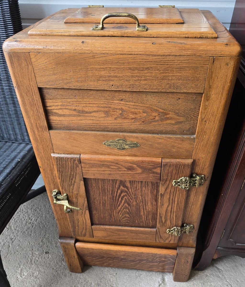 Combined Estate Sale in Eolia, MO starts on 6/14/2025