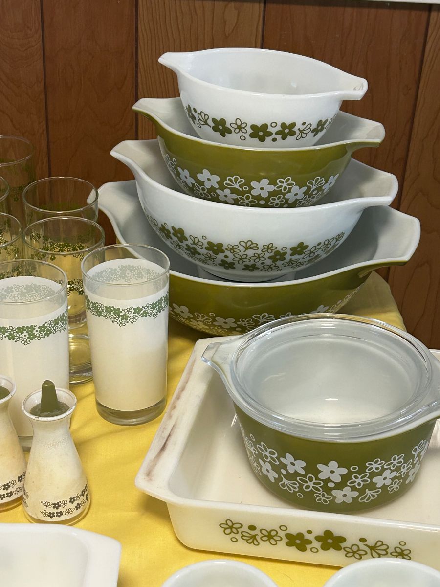 Vintage-Collectibles /TOYS, Star Trek, Pyrex,... starts on 5/30/2025