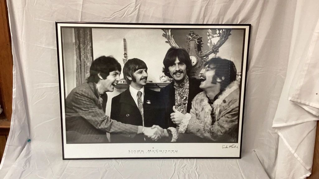 ONLINE AUTOGRAPHS FROM THE ESTATE OF WALTER BOYD starts on 5/27/2025