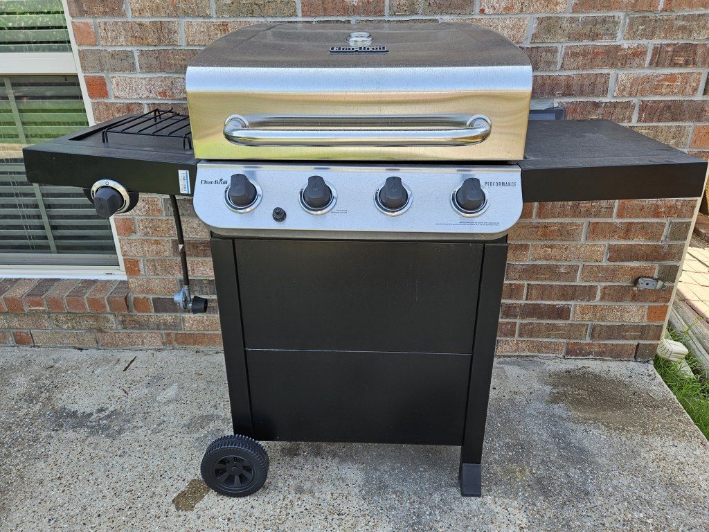 Highlights of: Fort Worth Bar C Ranch Estate starts on 5/26/2025