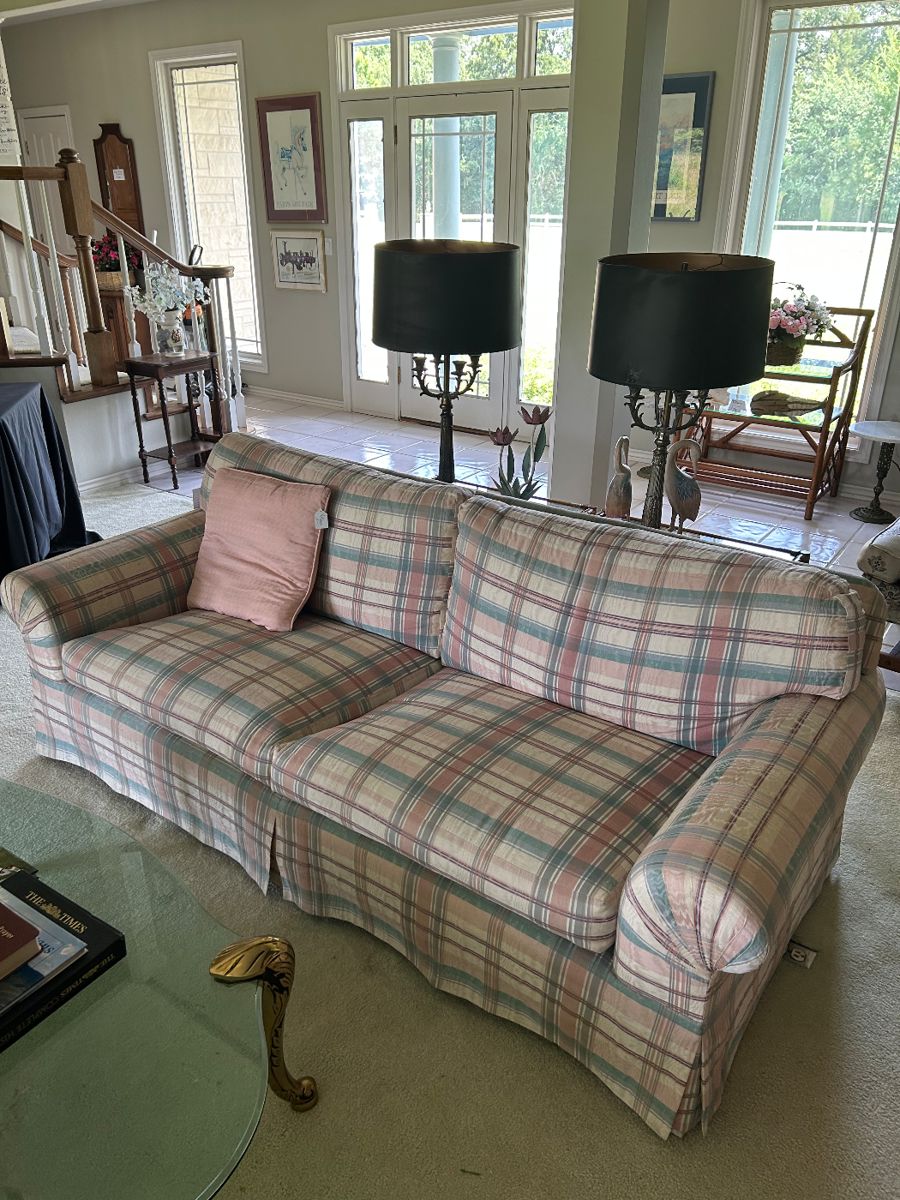 ESTATE SALE OF WILLIAM STRATHEN in Paris, TX starts on 6/6/2025