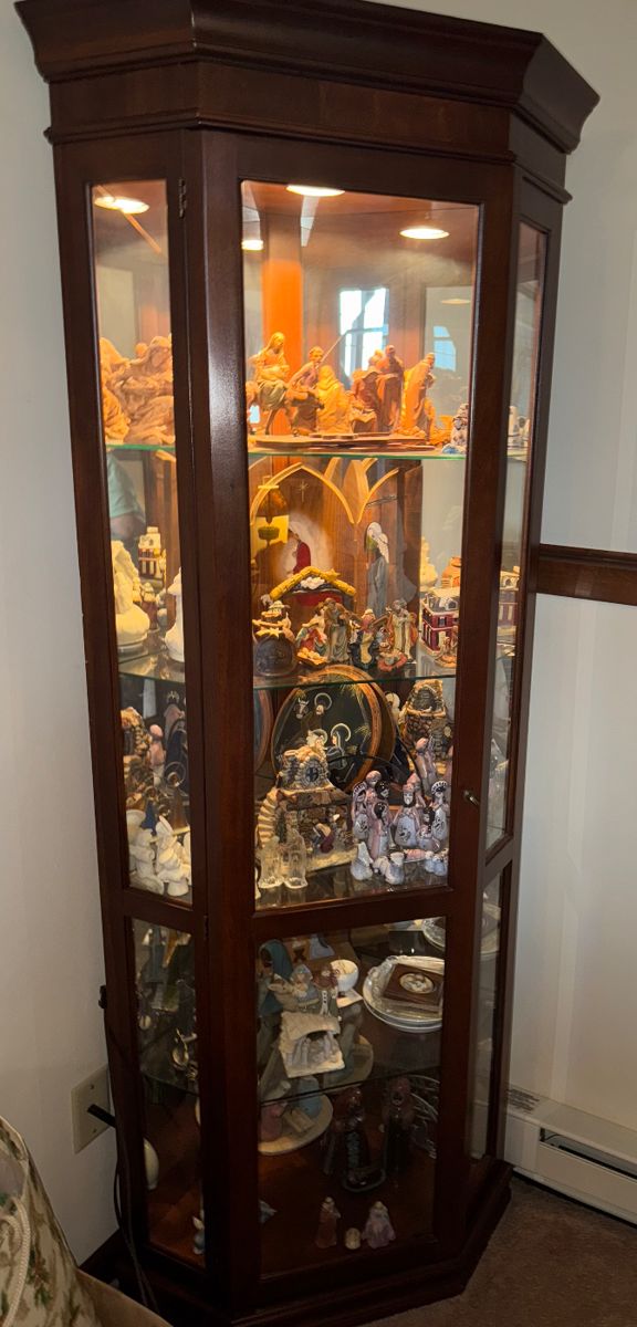 DOWNSIZING SALE - Everything must go! starts on 6/5/2025