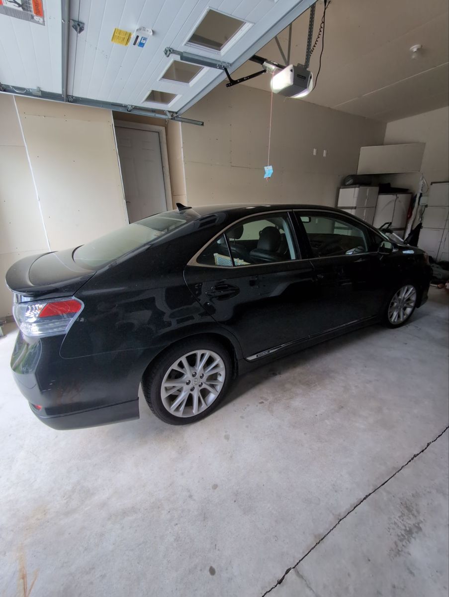 Blue Moon Estate Sales/Woodbury, MN starts on 6/20/2025