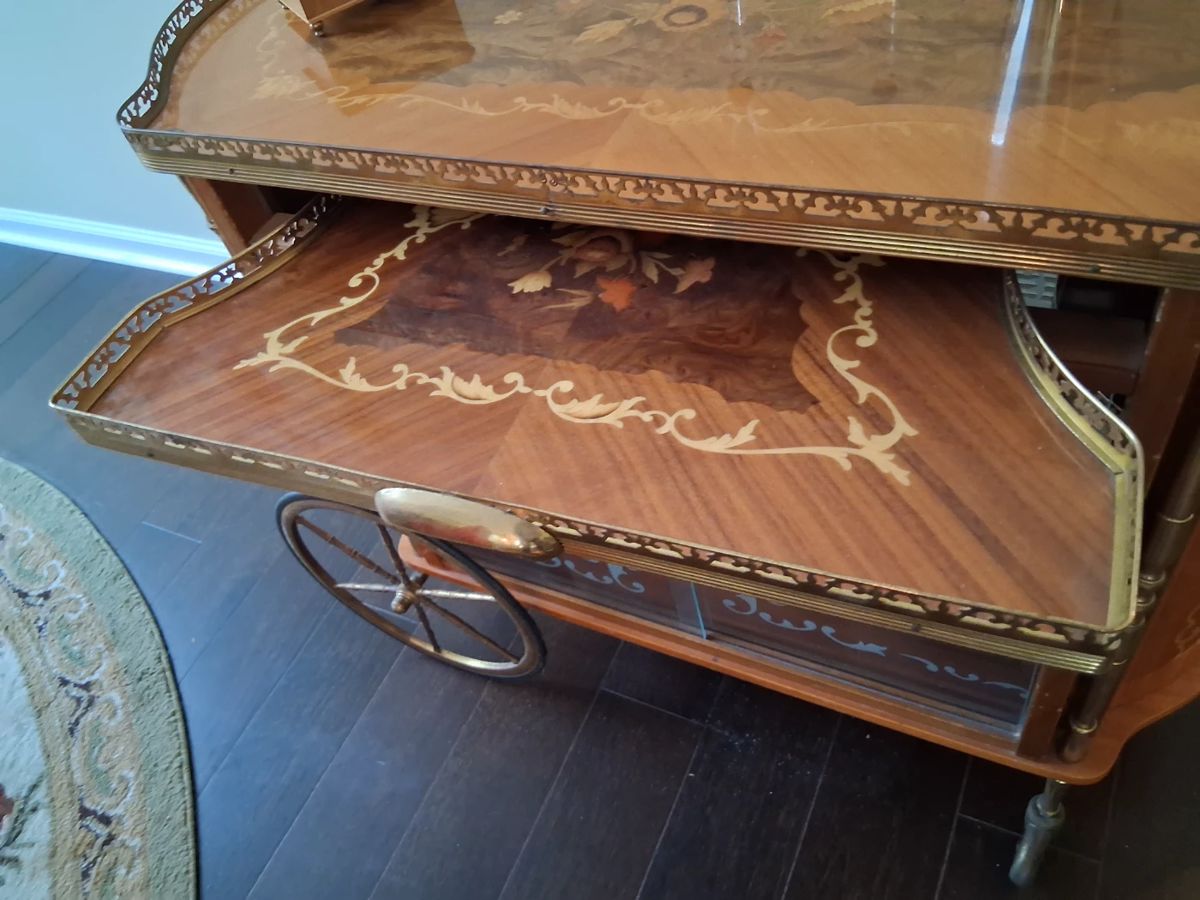 Willow Tree Estate Sales in Fabulous Four Seasons starts on 6/21/2025