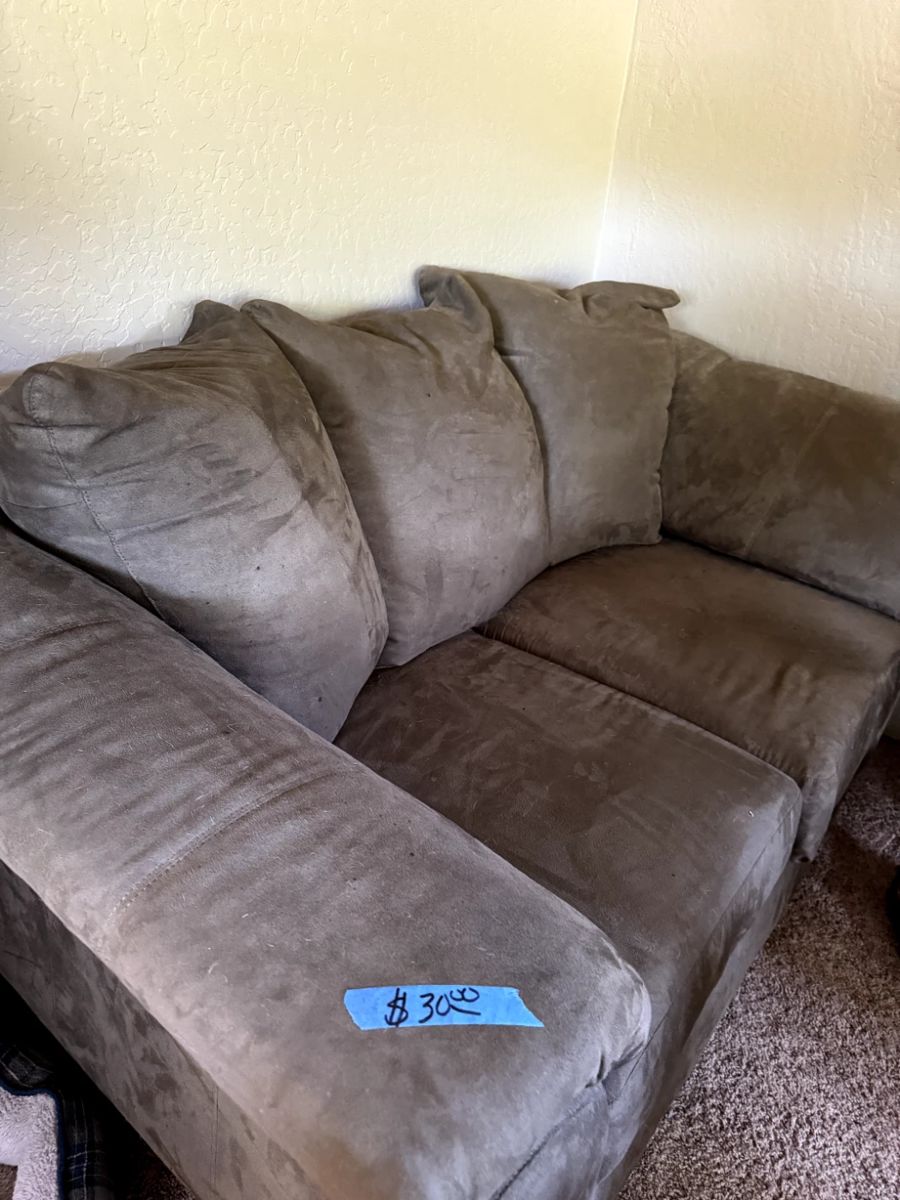 Grants Pass Estate Sale Adventure! starts on 6/12/2025