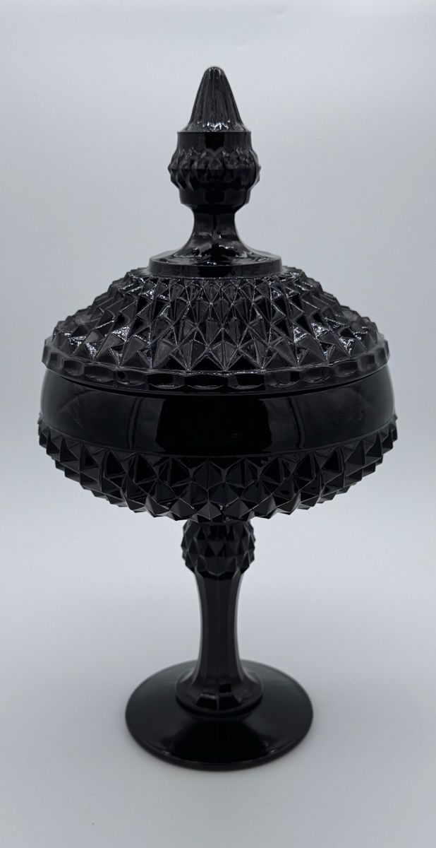 Kelly Street- Estate - Fenton Glass- Die... starts on 7/11/2025