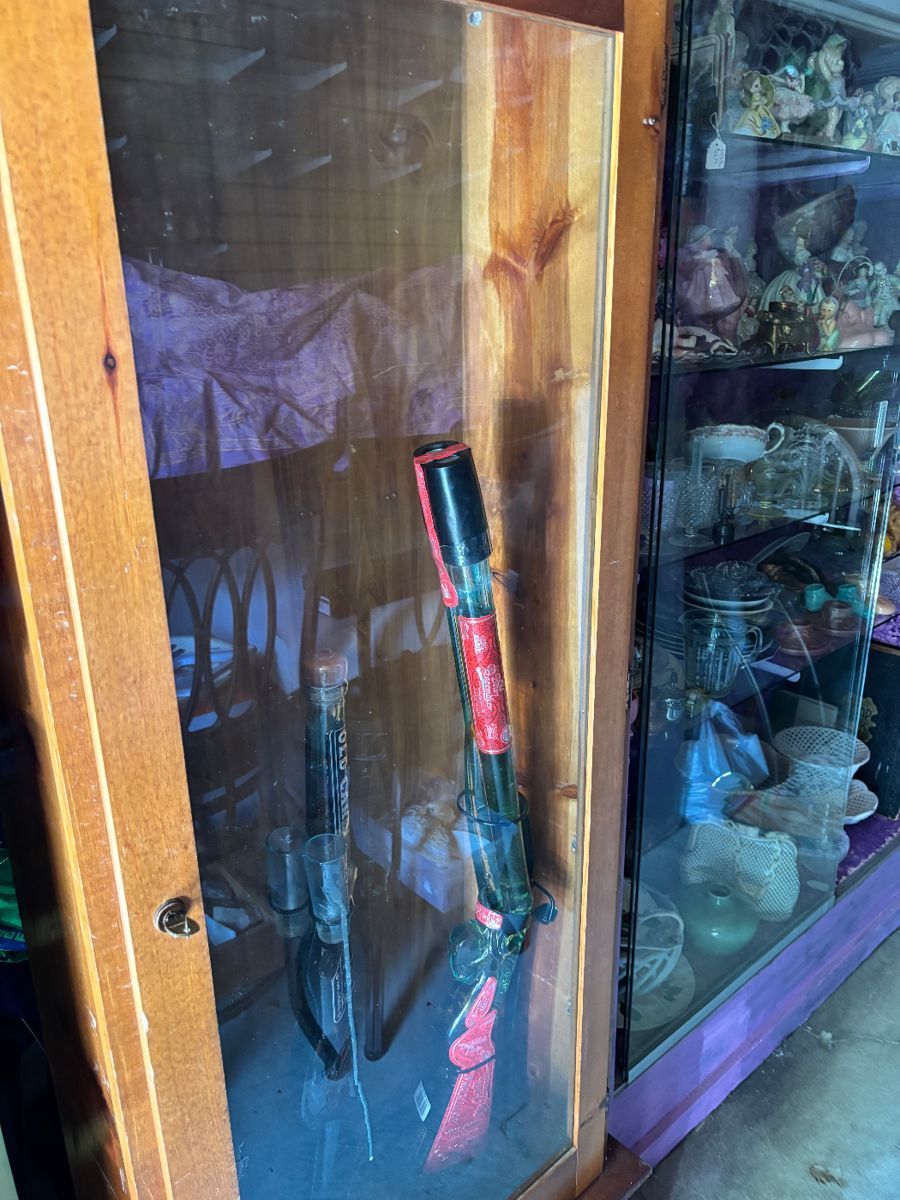 Antique sale, Clutter Cutter, Estate Sales starts on 6/19/2025