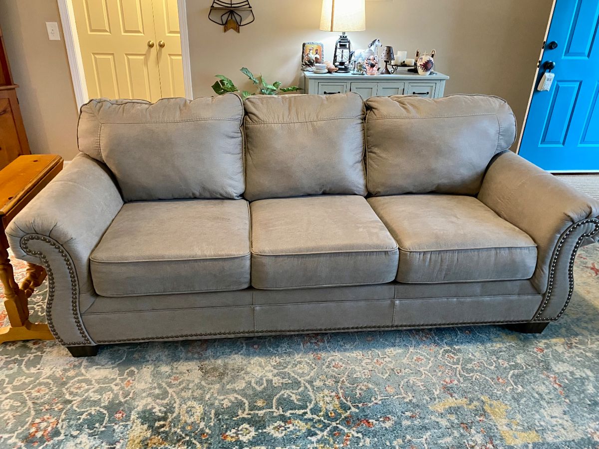 HALF PRICE SATURDAY!! Wonderful 2 day Estate... starts on 6/20/2025