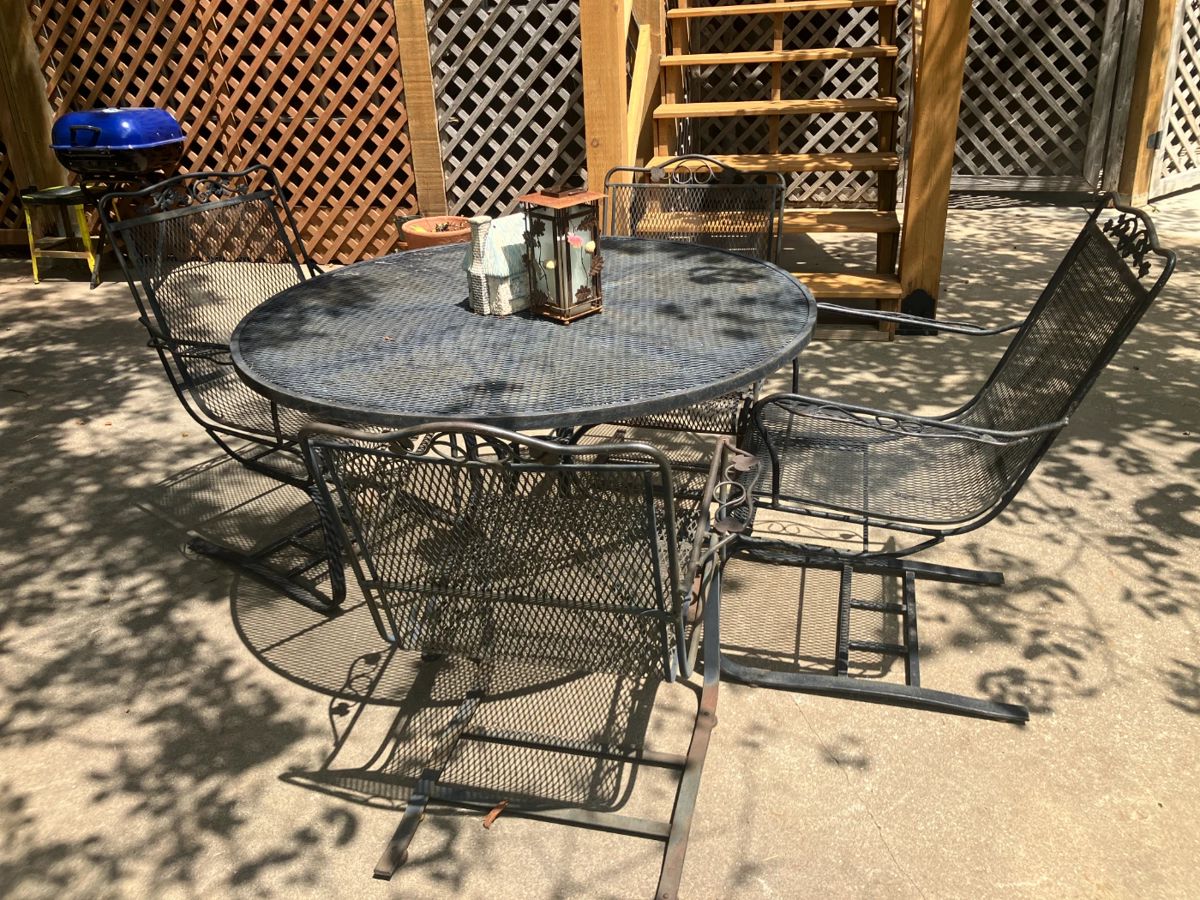 Estate sale in large Shawnee home Collectibles... starts on 7/10/2025