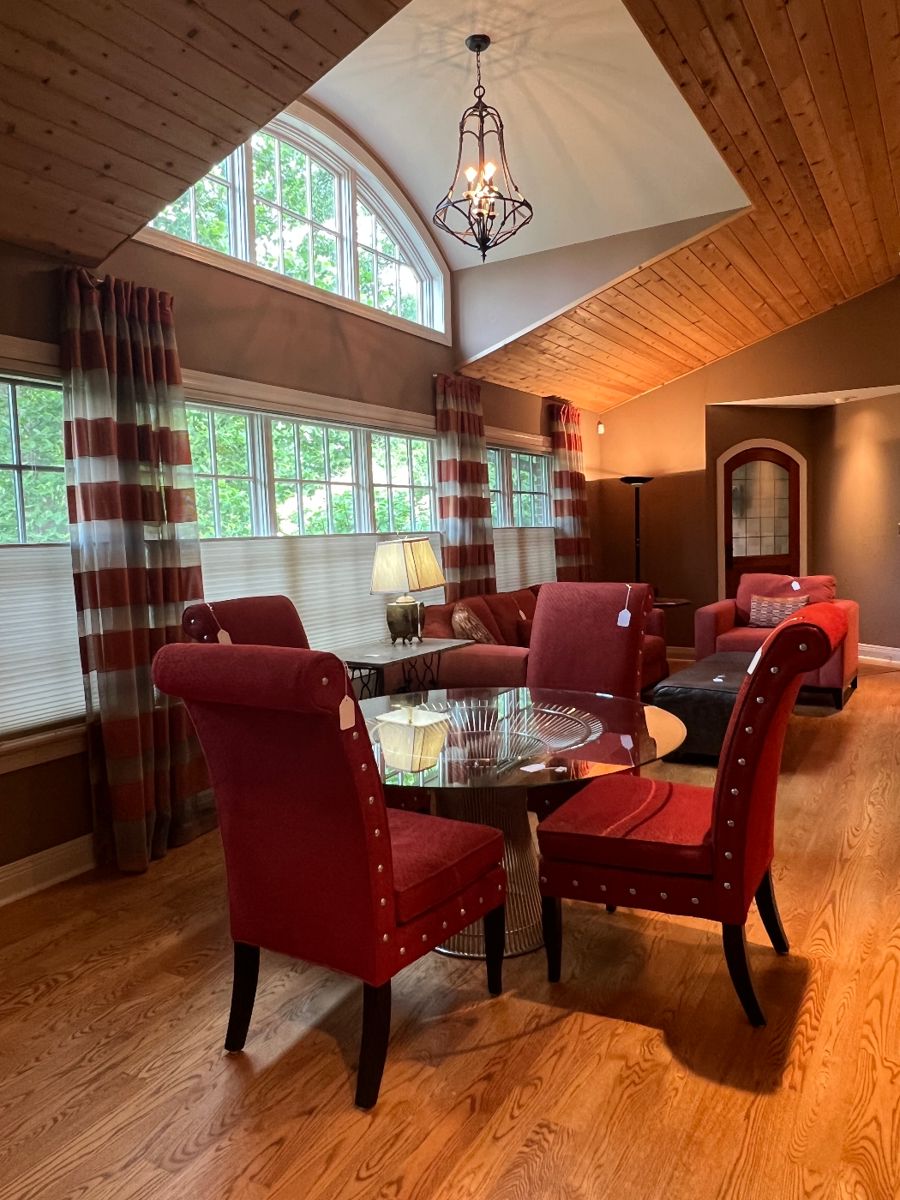 DAVIS PLACE ESTATE SALES in Ladue, MO starts on 7/19/2025