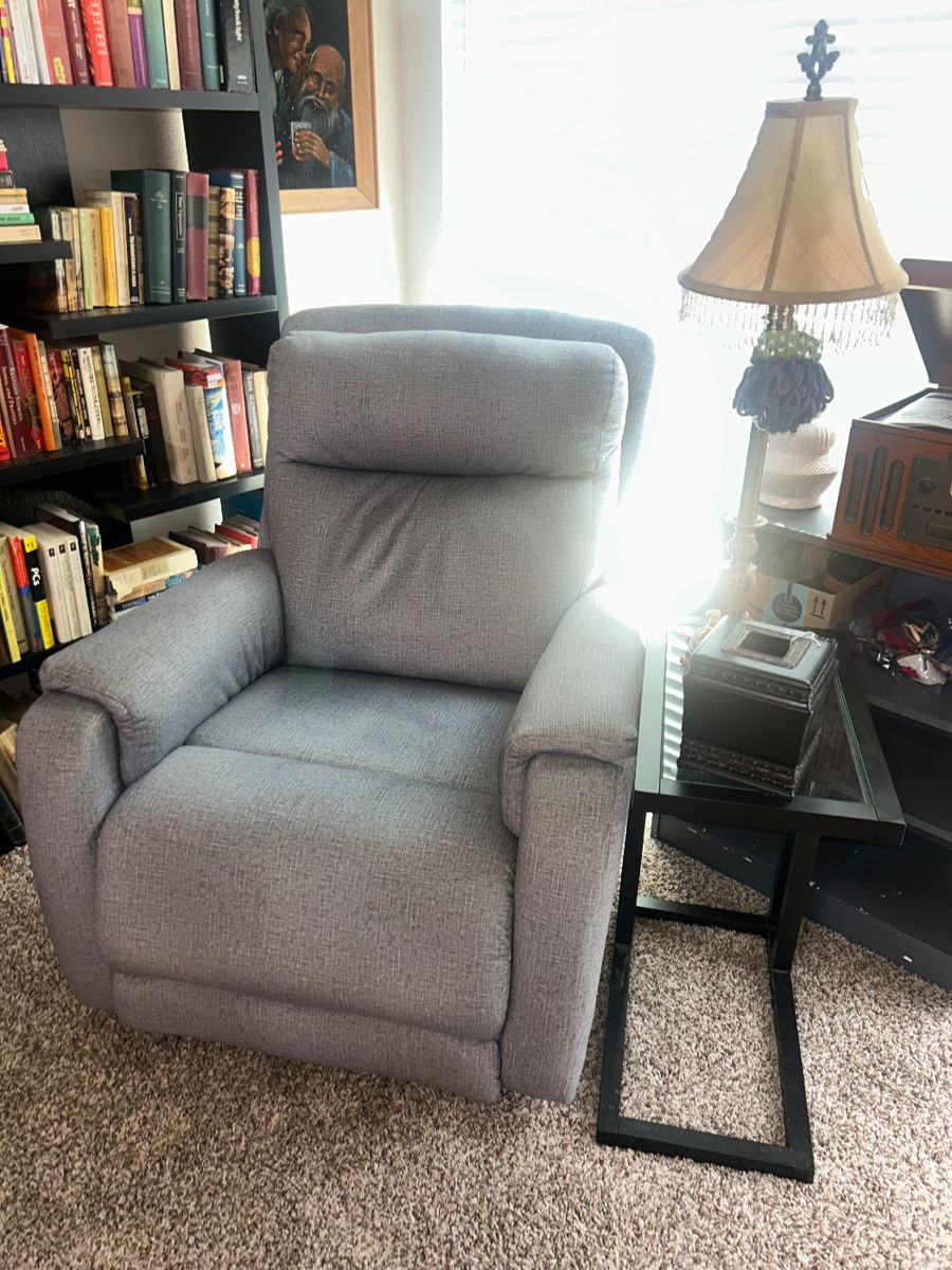 A book lovers paradise Estate Sale in Trophy Club, TX starts on 7/5/2025