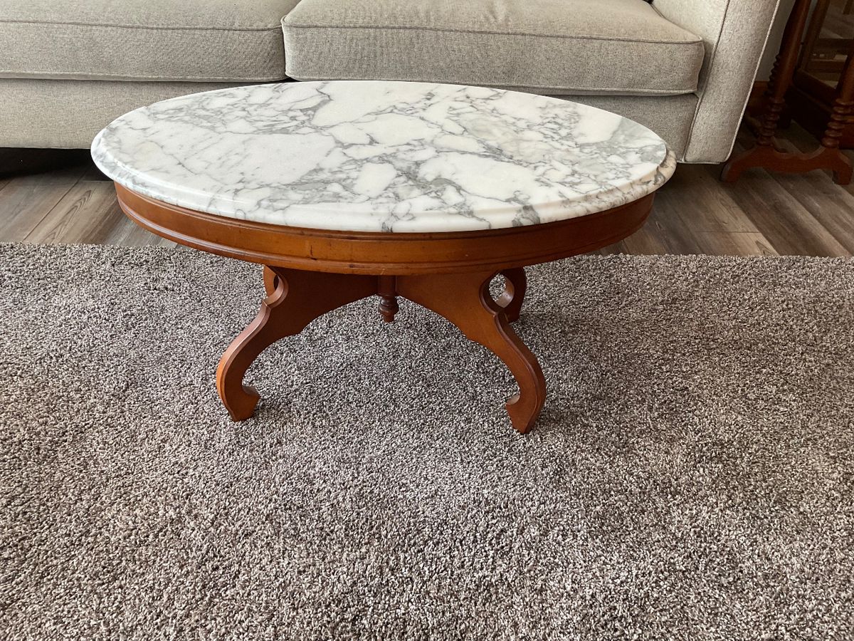 Barbara's Absolut Estate Sale in Grayslake, IL starts on 7/10/2025