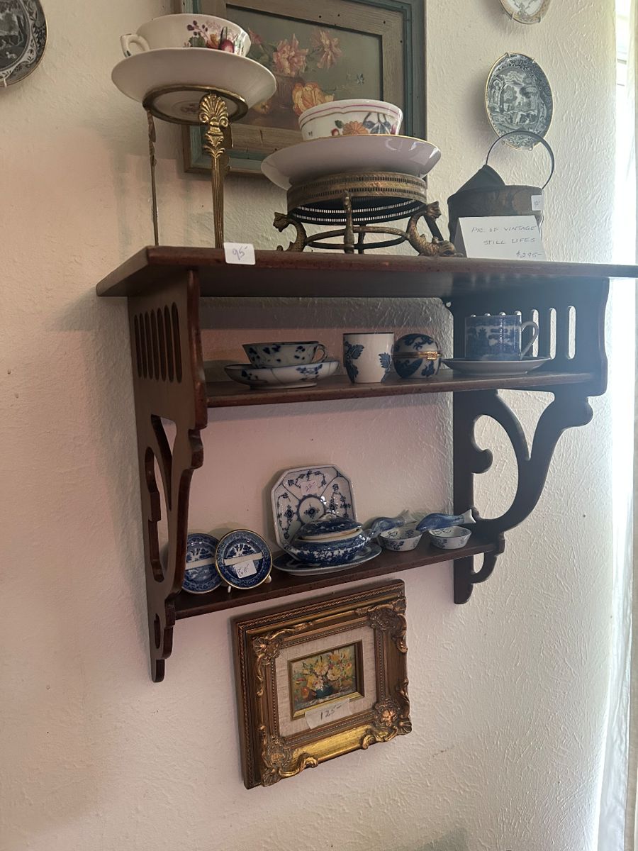Susan Williams Art & Antiques in Dallas, TX starts on 7/10/2025