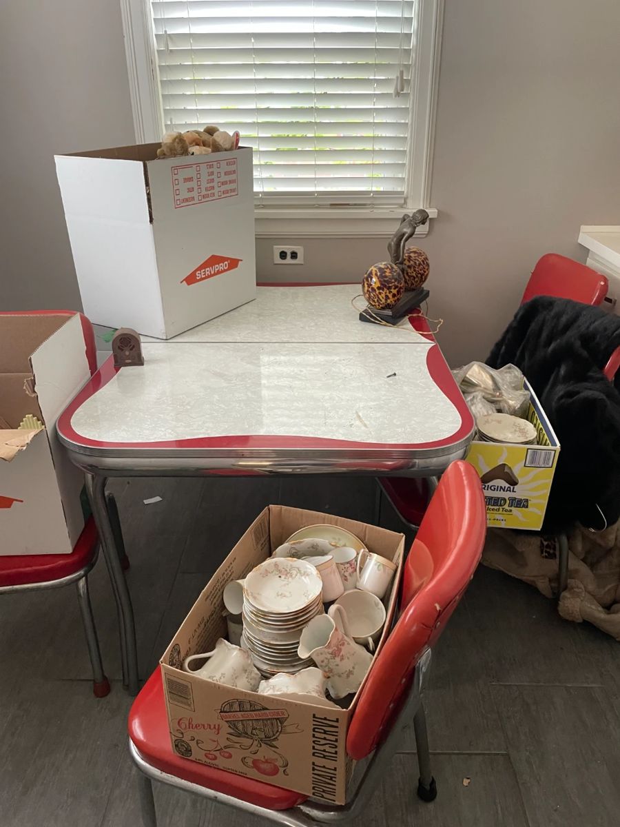 Waldo Estate/Moving $ale in Kansas City, MO starts on 7/10/2025