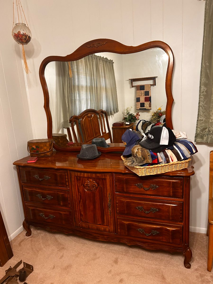 Amazing Estate Sale in Abernathy with Tools starts on 7/10/2025