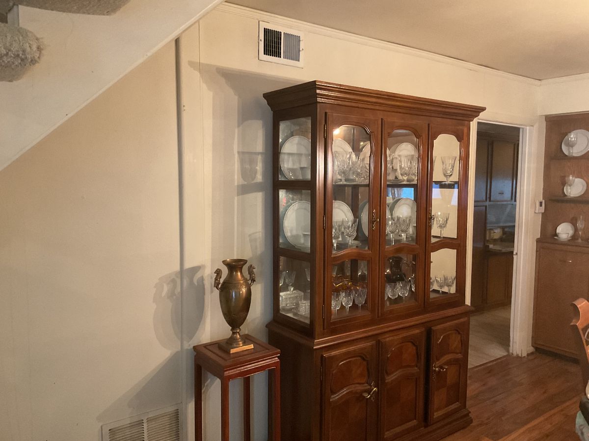 Vintage Time Machine in Las Colinas- MCM,... starts on 7/24/2025