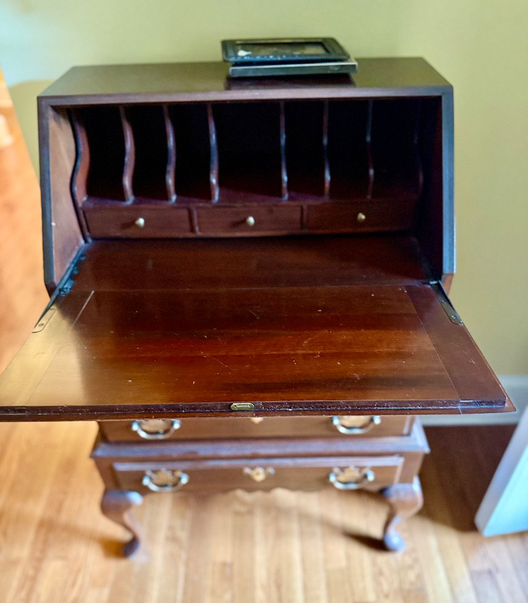 Buchanan Estate Sale (living) in Salisbury, NC starts on 7/31/2025