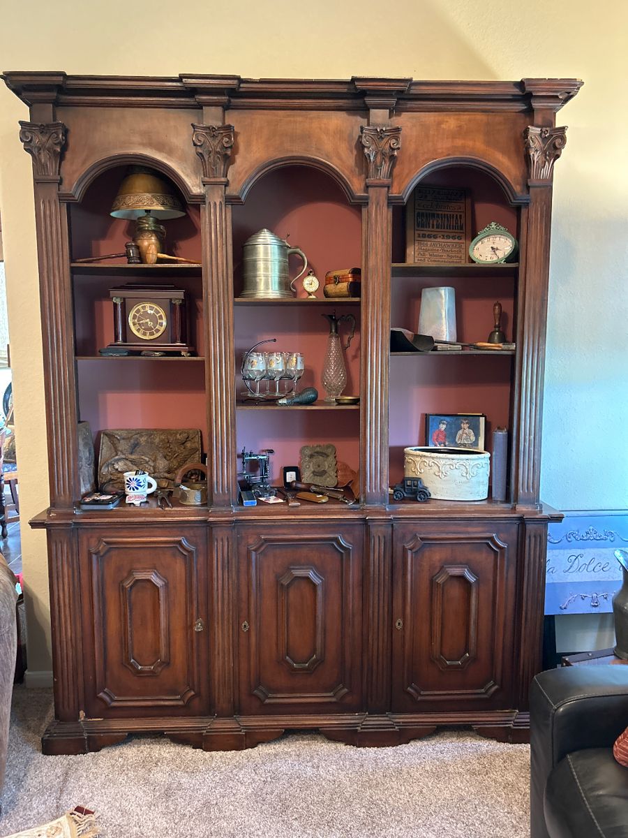 Collectors Alley Estate Sale for McCain starts on 7/17/2025