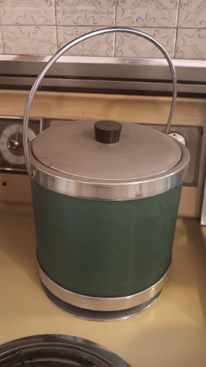 Salvaged By Sonya ** Estate Sale * Edgewater... starts on 8/1/2025