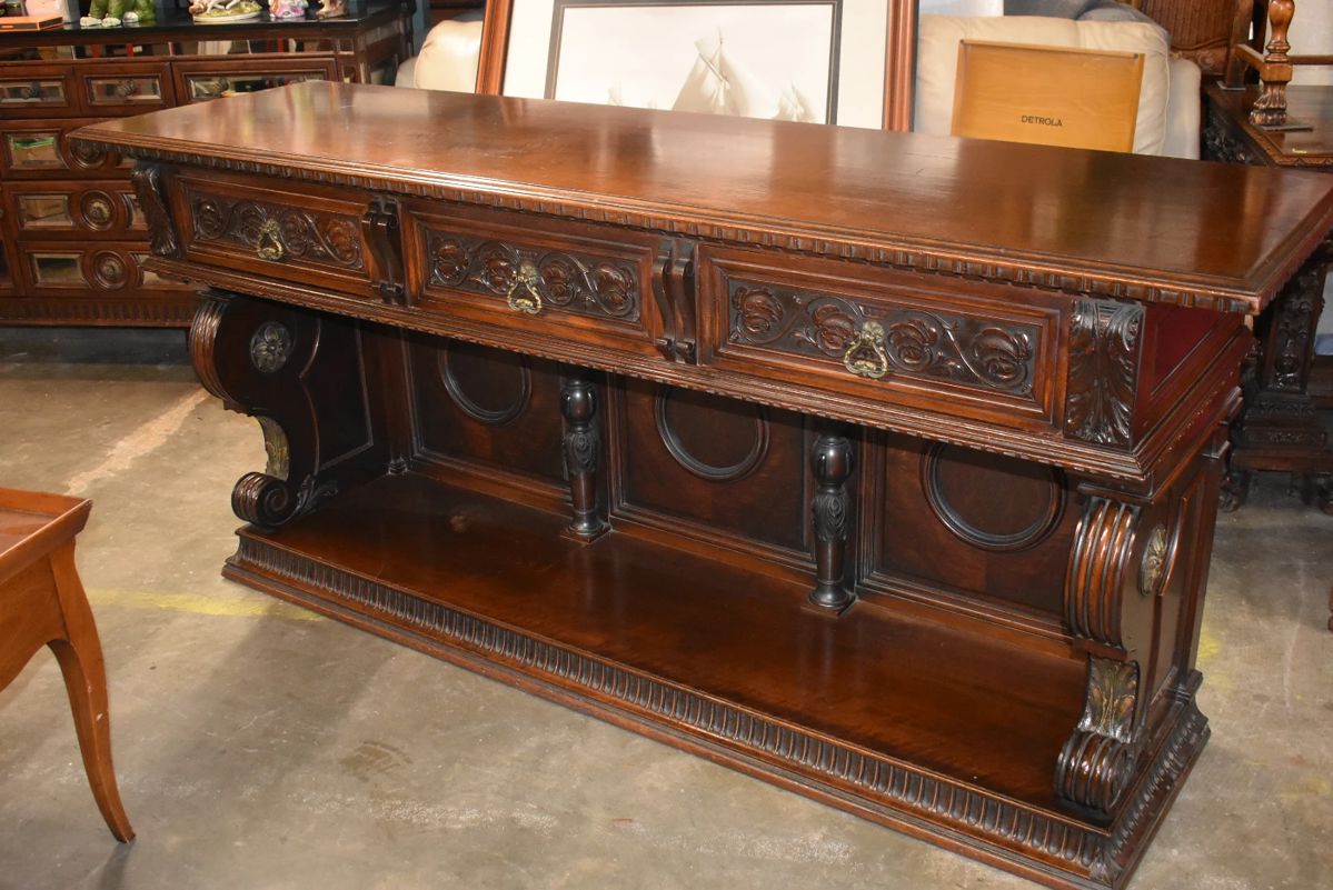 FURNITURE AND DECOR STORE TOTAL LIQUIDATION... starts on 7/26/2025