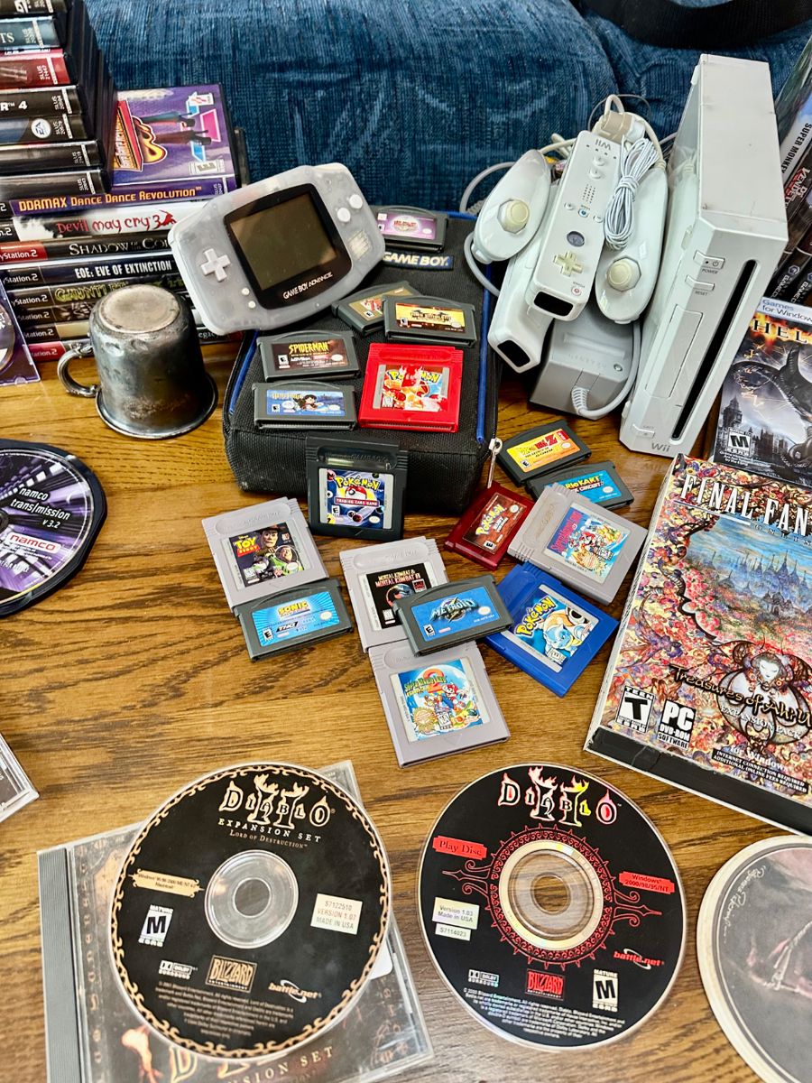 IMMACULATELY Clean Dublin Moving Sale! (Y2K... starts on 7/18/2025