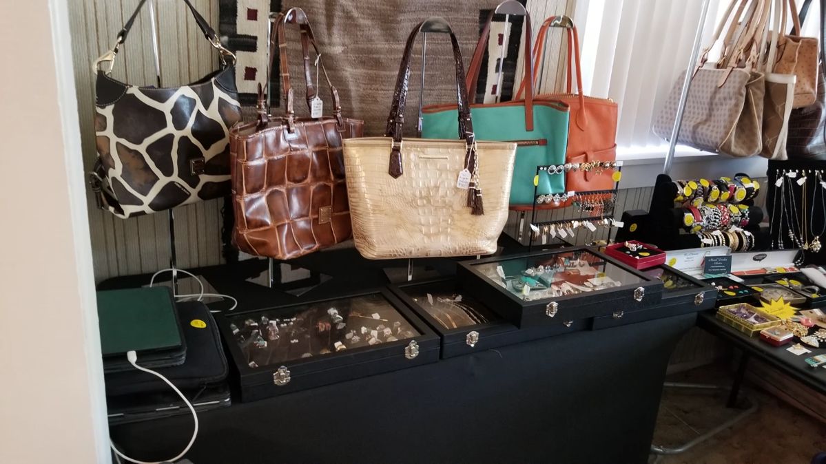 Wanda Jackson Estate Sale in Aztec, NM starts on 7/25/2025