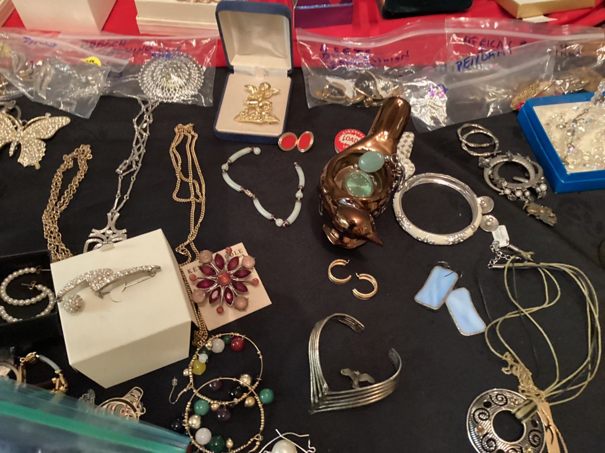 SunCoast Estate Sales in Sarasota, FL starts on 7/25/2025