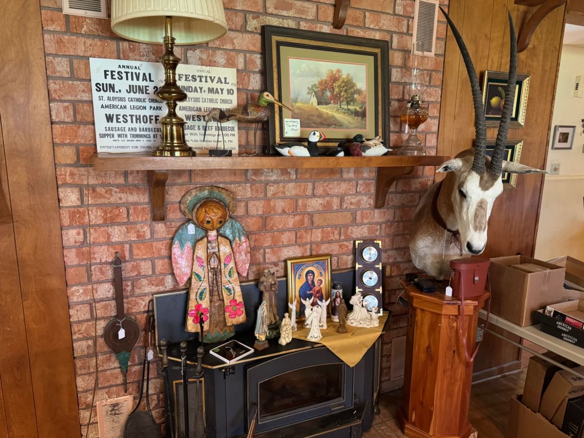 Edwin & Florence Jacob Estate Sale in Yorktown, TX starts on 8/2/2025