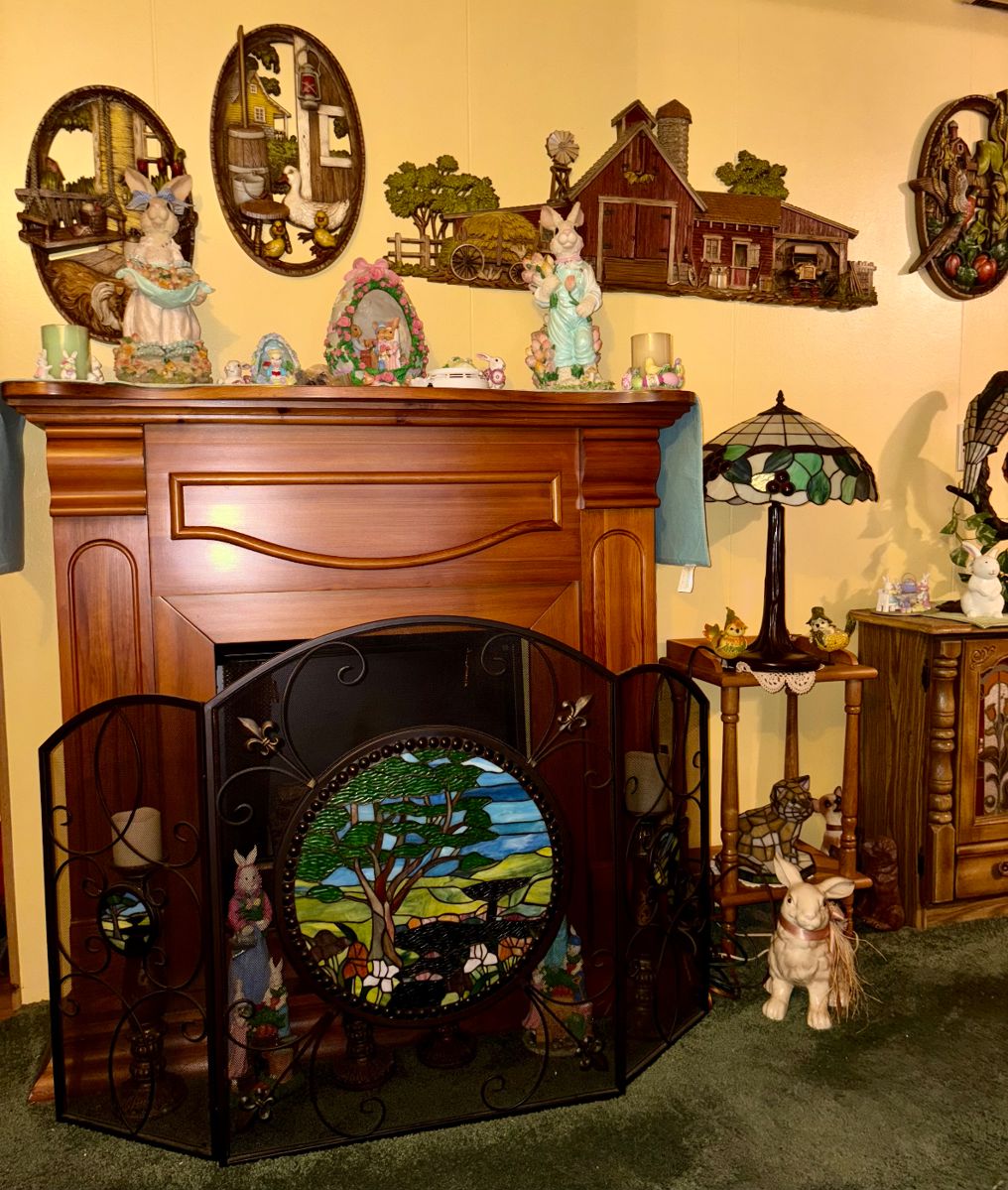 Awesome Estate Sale in Atwater! starts on 8/8/2025