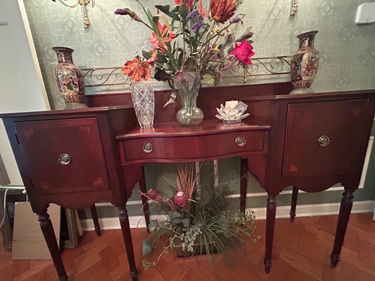 Tangleberry Sale in Greentrees- Sunday 11-3... starts on 8/15/2025