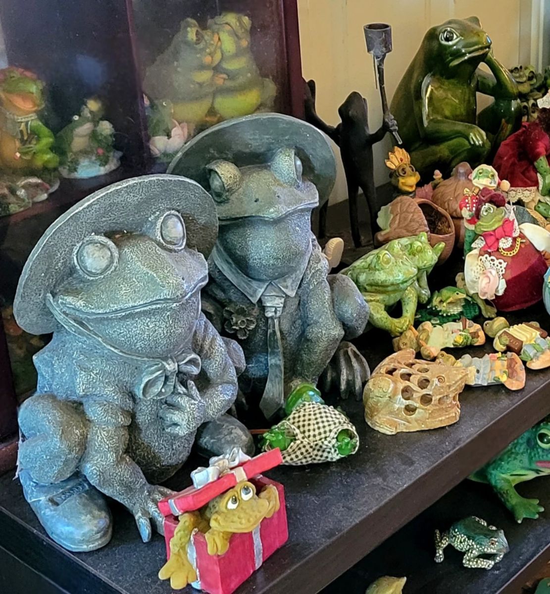 Longview Estate Sale starts on 8/14/2025