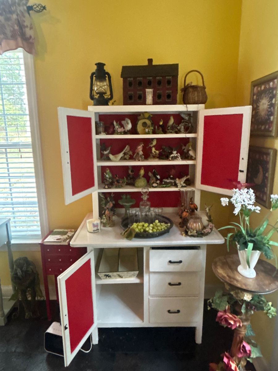 Fairview Furniture and Decor Galore starts on 9/25/2025