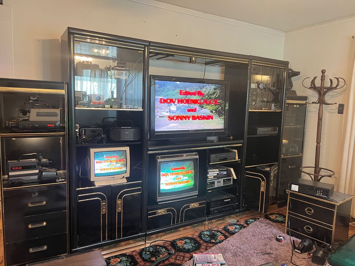 Retro 80s &90s collector in Baton Rouge, LA starts on 8/28/2025