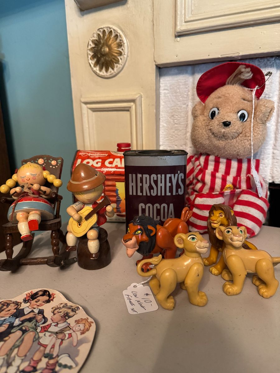 Chapman Estate in Saint Clair Shores, MI starts on 8/15/2025