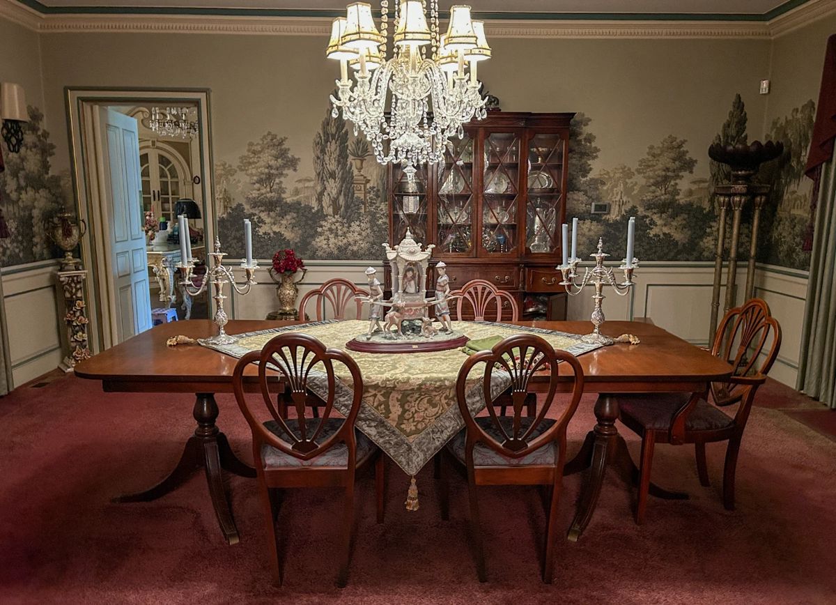 Antique & Art Filled $2.1M Luxury Ladue 5,000... starts on 9/5/2025