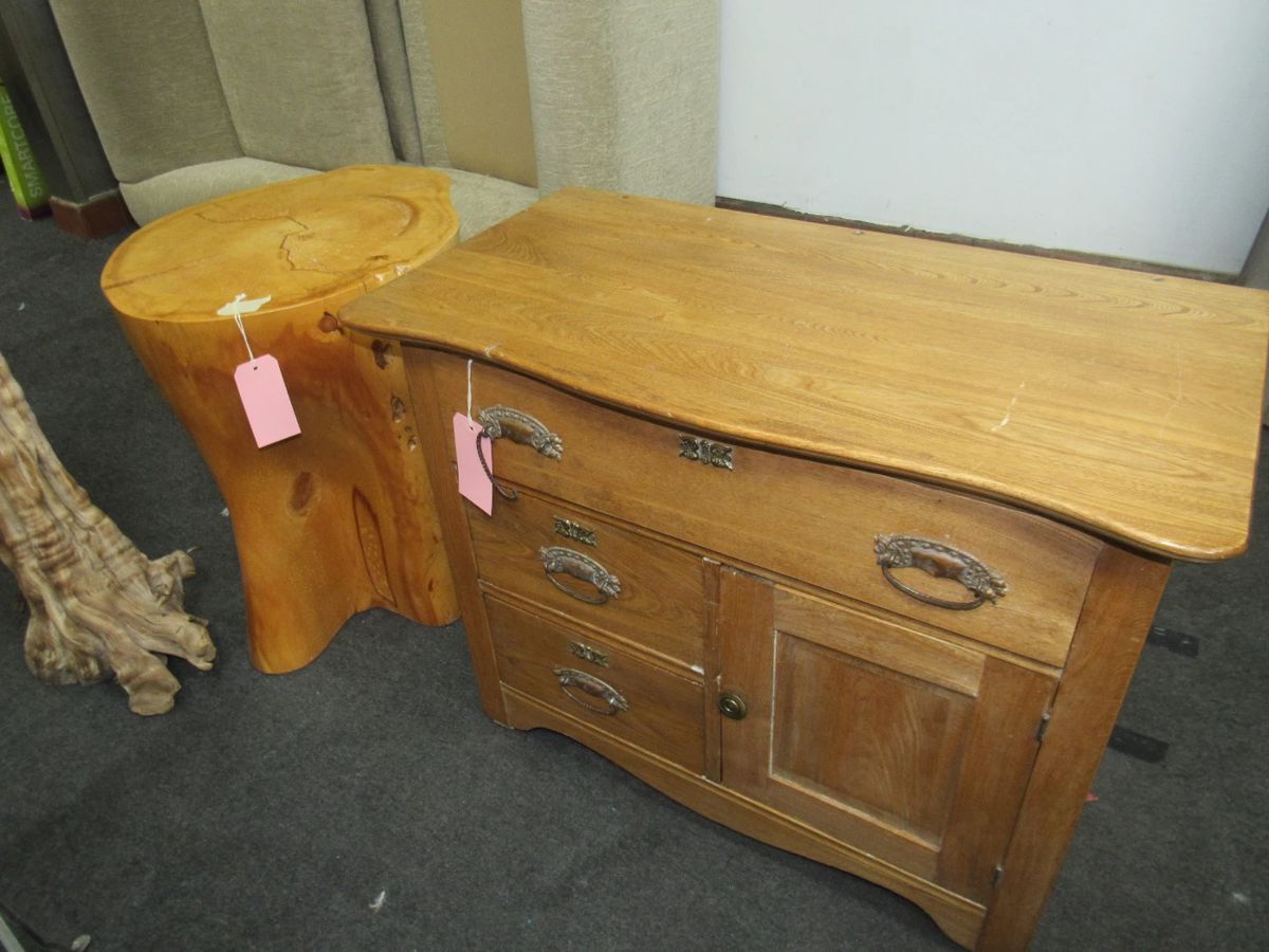 The Girls Estate Sales ~ Broadway And Wilmot Starts On 8 23 2025