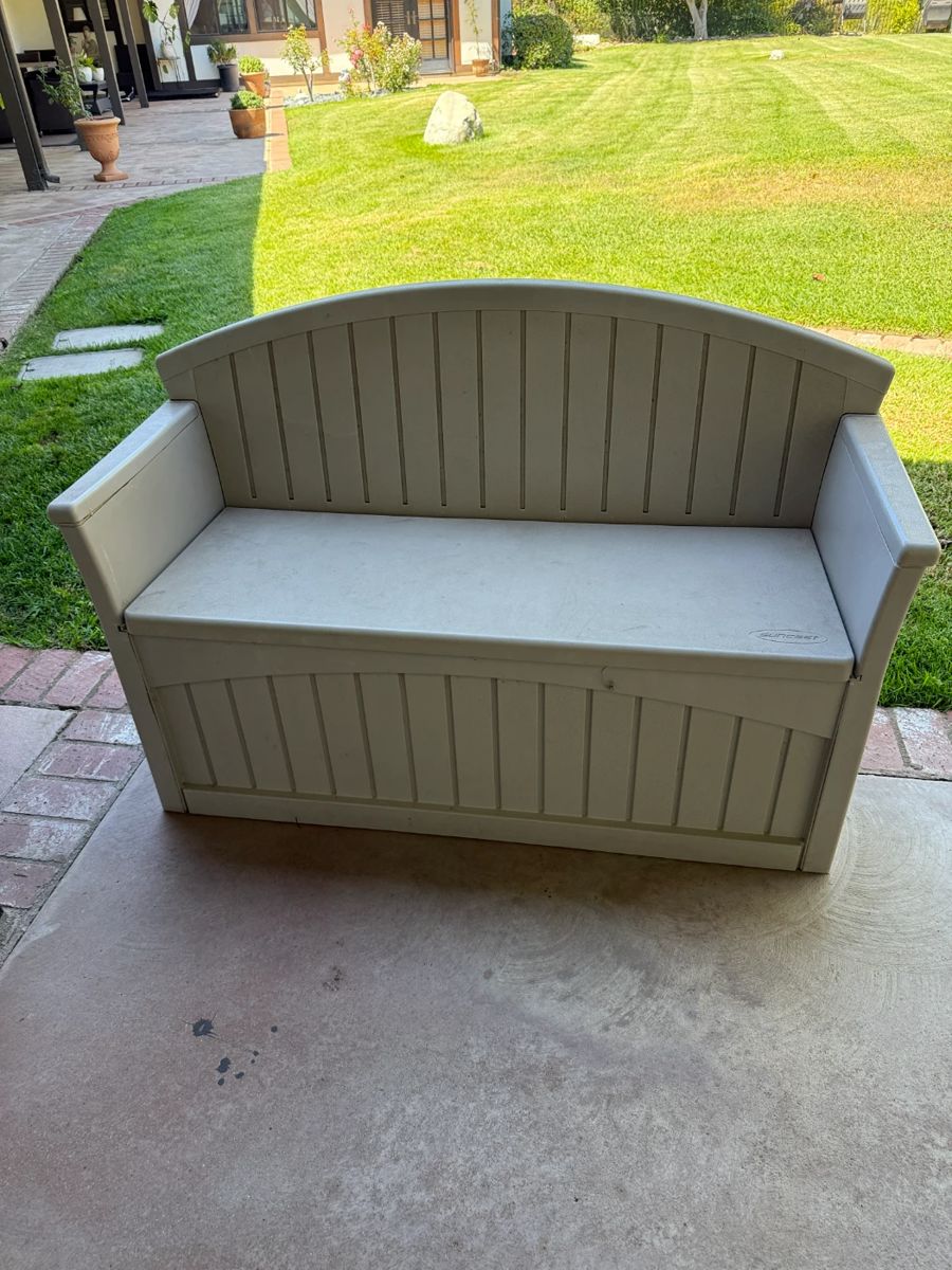 Huge Estate Sale Santa Rosa Valley Las Posas... starts on 8/23/2025
