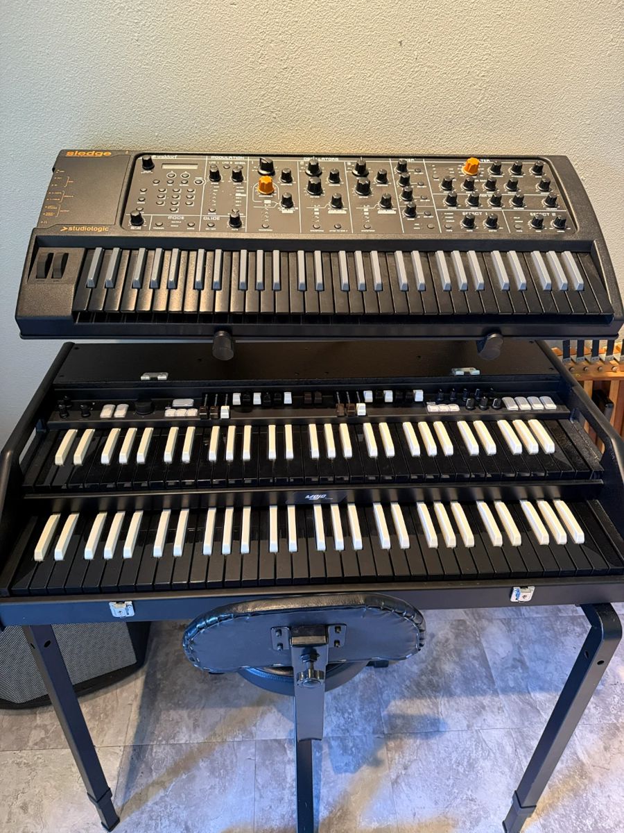 Huge Estate Sale Santa Rosa Valley Las Posas... starts on 8/23/2025
