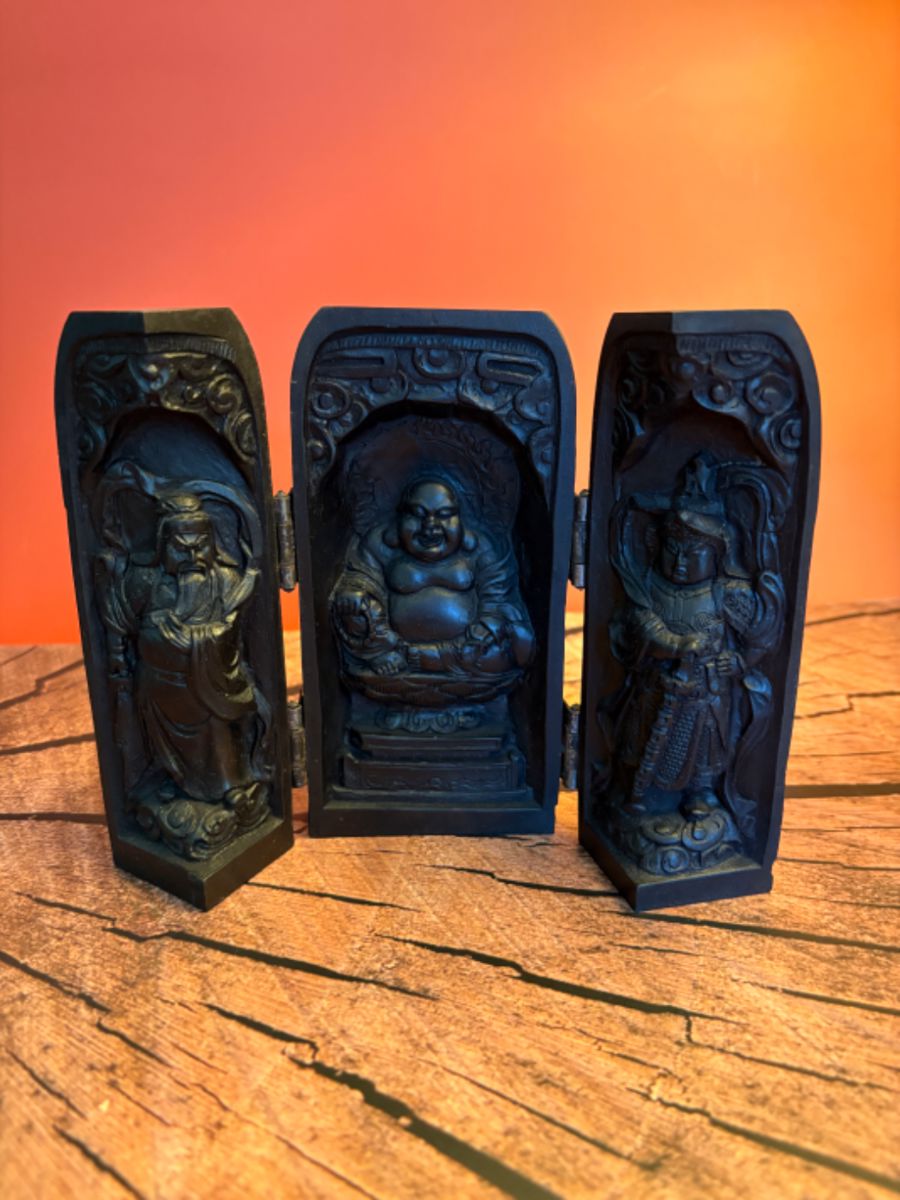 A GENTLEMAN COLLECTOR--Part 1 in Chicago, IL starts on 10/4/2025