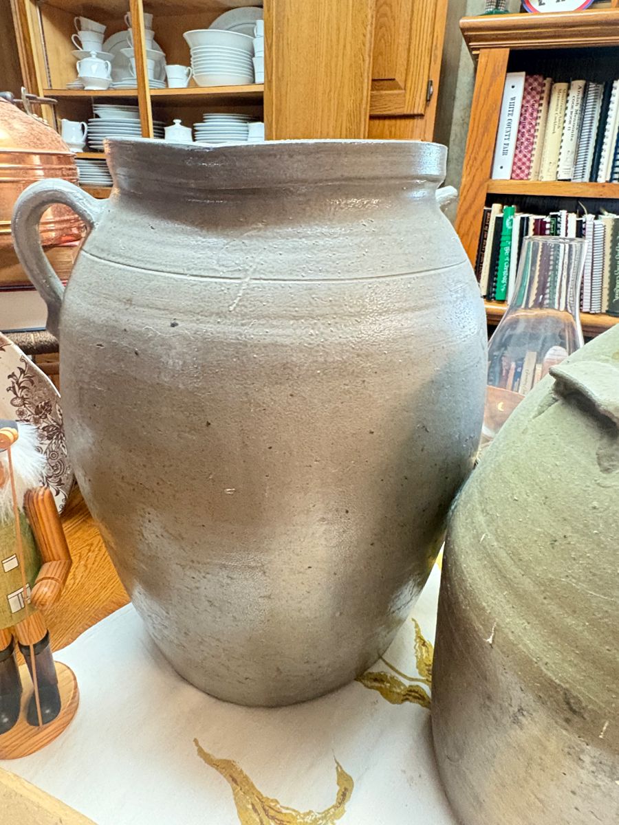 Harvest Table, TN Pottery, Antique/Vintage... starts on 9/4/2025