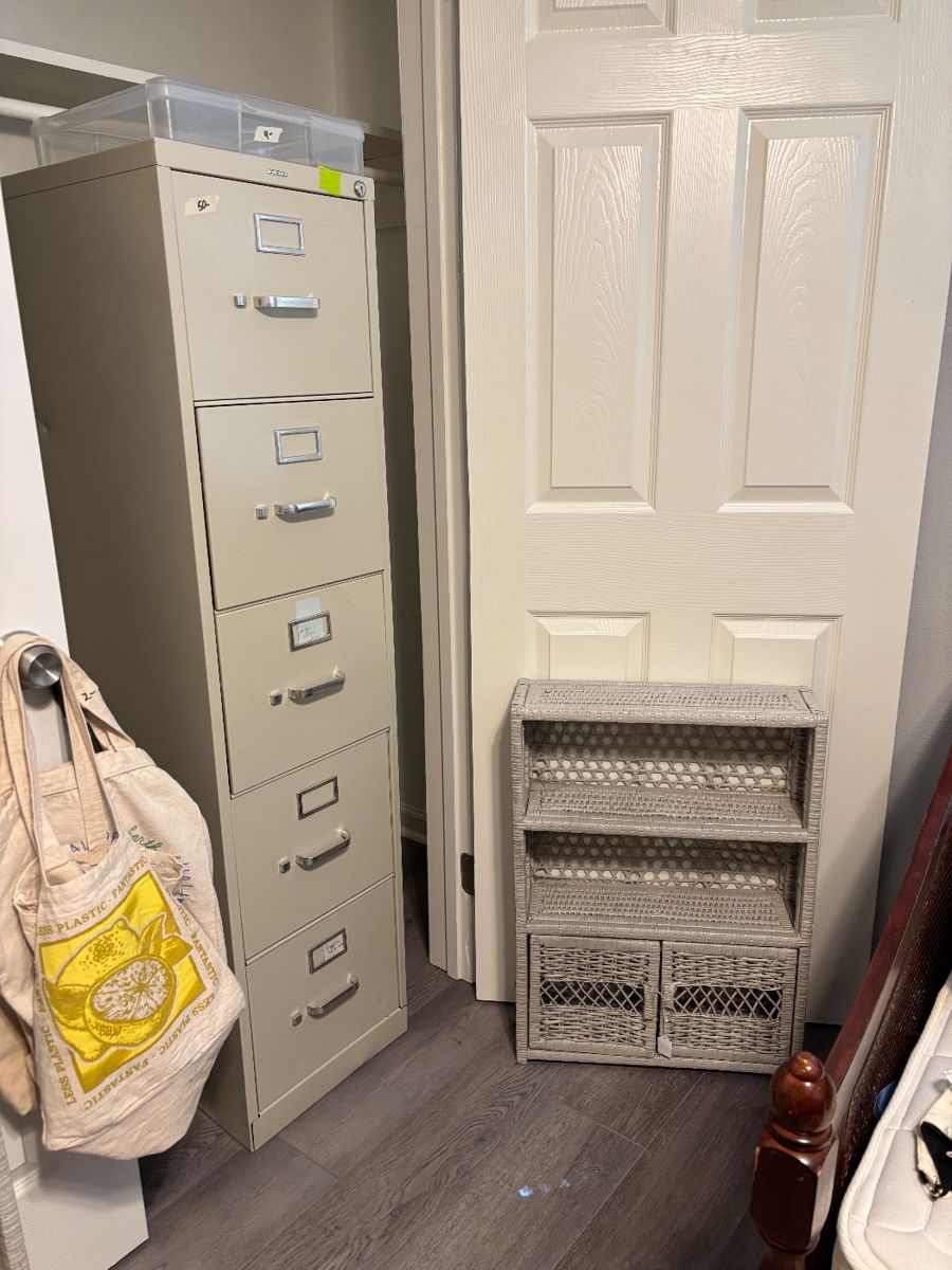 ESTATE SALE BY ROOK’S ANTIQUES in Little Rock, AR starts on 9/4/2025