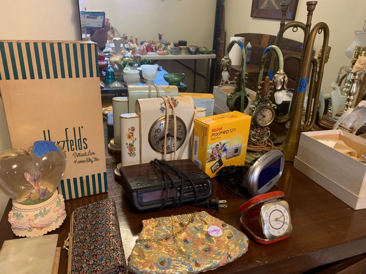House packed with vintage, MCM & antiques starts on 9/6/2025
