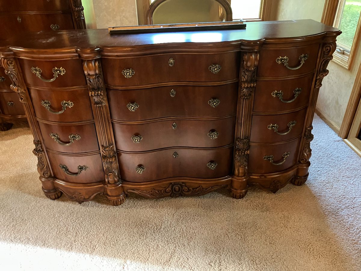 Absolute Auction, Estate of Gregory L. Kemp starts on 9/20/2025